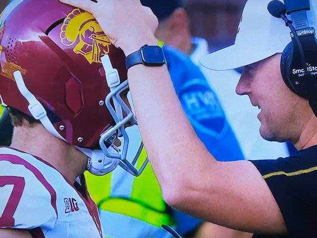 Big Fave Trojans Look To Rebound vs Badgers - Trojan Daily Blog